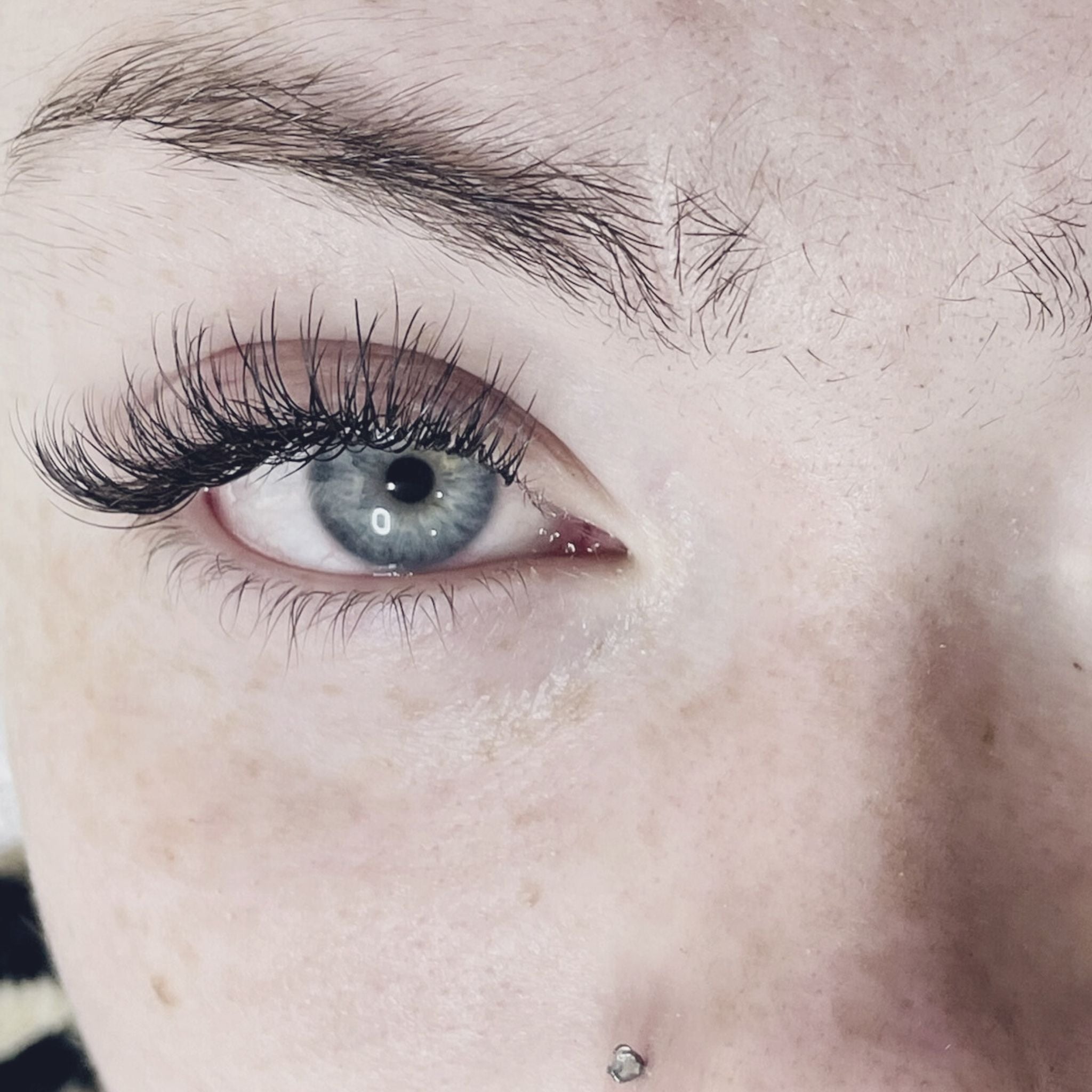 Bottom Eyelash Extensions – Les Grandeur